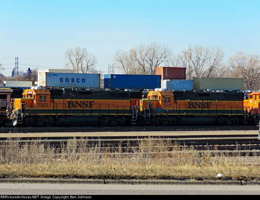 BNSF 2365 & 2311